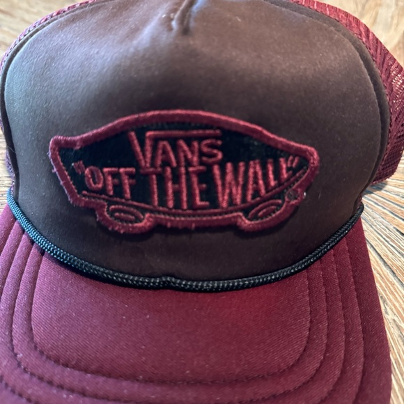 Vans | Accessories | Vans Off The Wall Mesh Snap Back Truckers Cap ...
